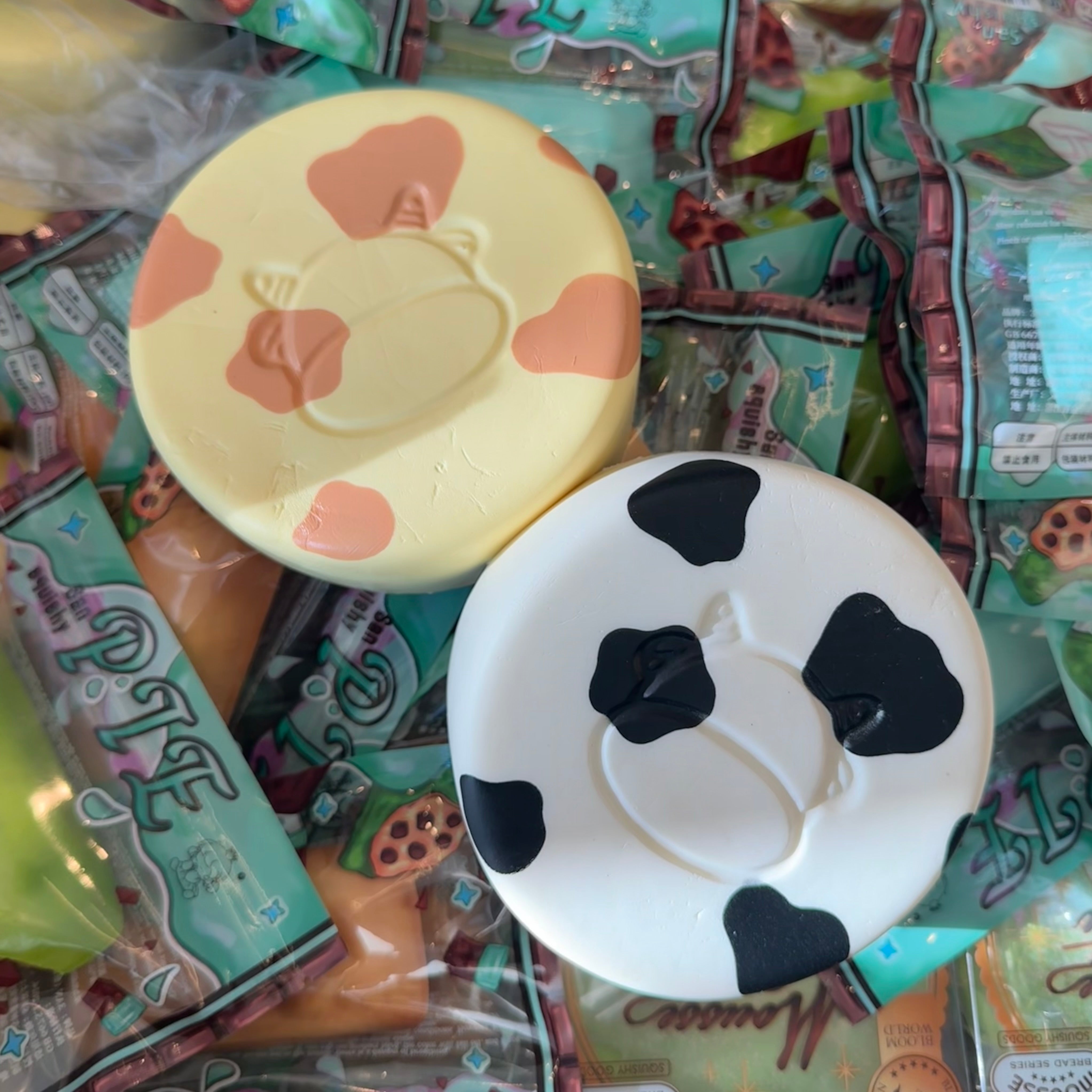 Kiibru Milk Tab – Cloudy Squishies